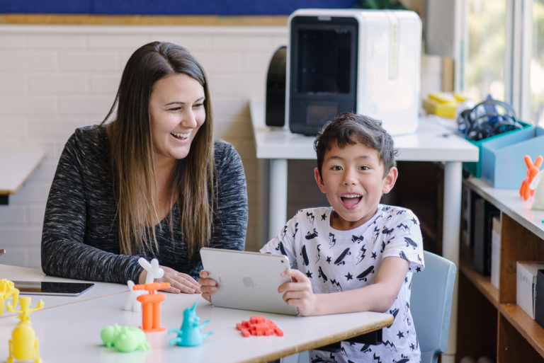 Best 3D printers for schools (with built-in air filtration) Makers Empire